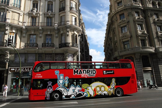 Madrid Panoramic City Bus Tour - Audio Guide and Accessibility Features