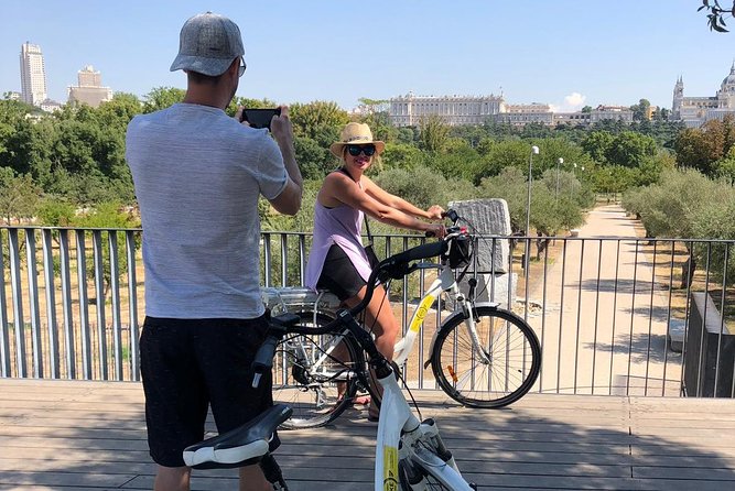 Madrid Parks Bike or E-Bike Tour: Riverside & Casa De Campo - Booking Information and Pricing