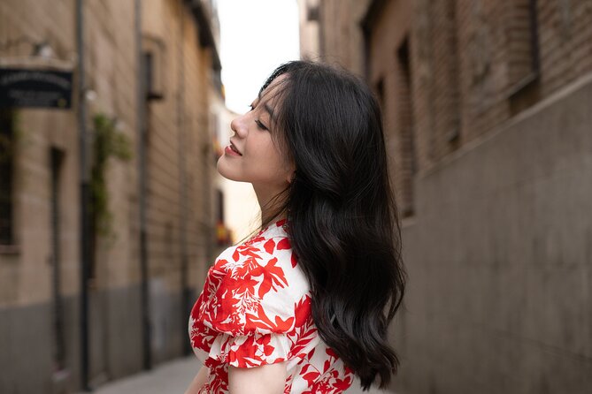 Madrid Photographic Tour Review: Capture Your Memories - Booking and Flexibility