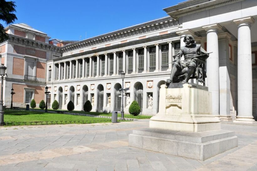 Madrid: Prado, Reina Sofía, and Thyssen Guided Tour - Walking between Museums
