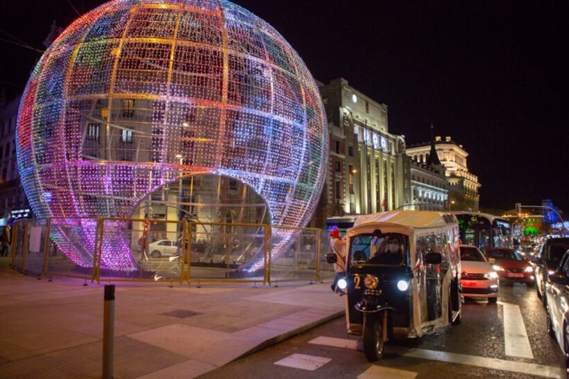 Madrid: Private Christmas Lights Tour by Eco Tuk-Tuk - Frequently Asked Questions