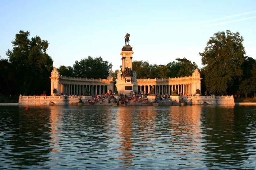 Madrid: Private Custom City Tour with Driver and Guide - What Past Travelers Say