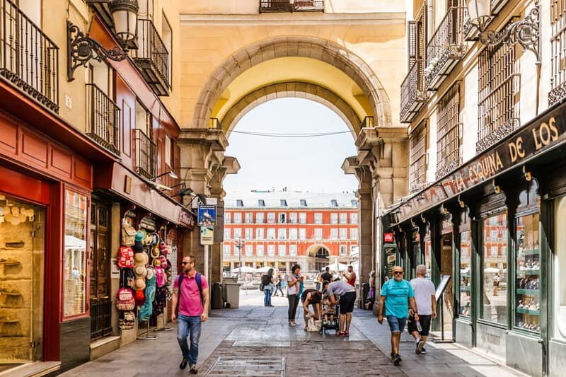 Madrid: Private Custom Tour with a Local Guide - Analyzing the Experience: What to Expect