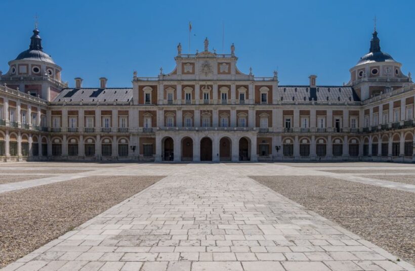 Madrid: Private Customized Walking Tour with a Local Host - Why Choose a Private Customized Tour in Madrid?