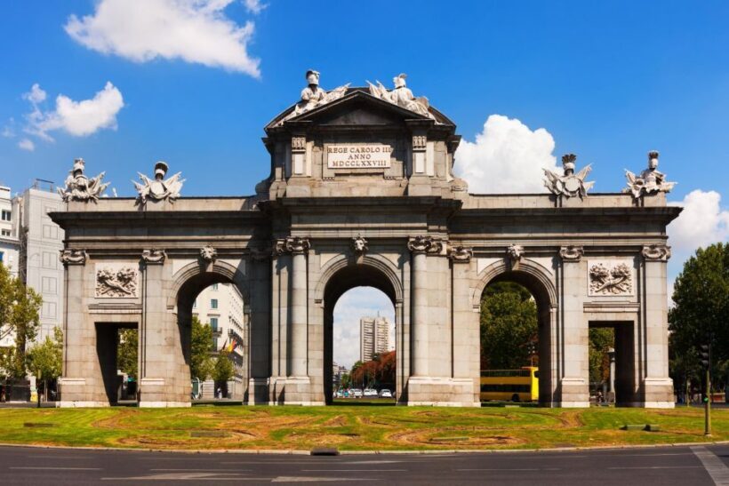 Madrid: Private Exclusive History Tour with a Local Expert - The Itinerary Breakdown