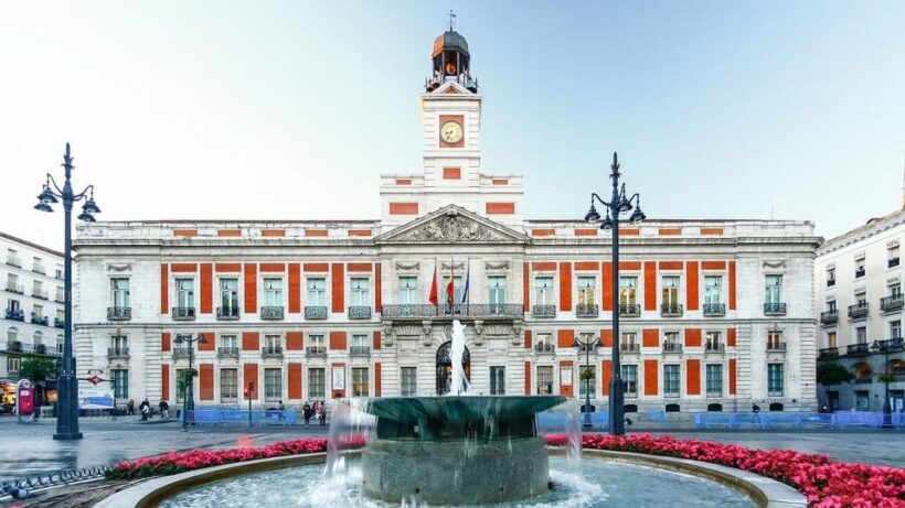 Madrid: Private Full-Day Tour  Fully Flexible with a Local - Key Points