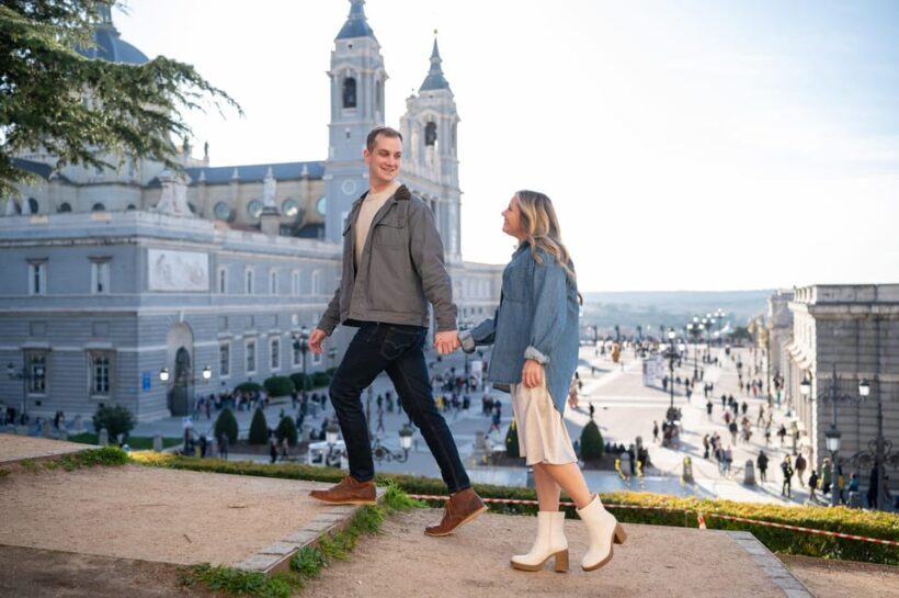 Madrid: Private Photoshoot with a Professional Photographer - An In-Depth Look at the Experience