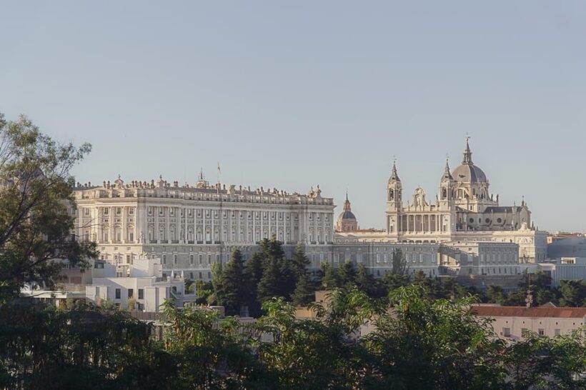 Madrid: Private Walking Tour & Photo Shoot - Practical Details and Value