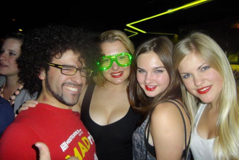 Madrid: Pub Crawl Madrid Running since 2005 Bar Exploration - FAQs