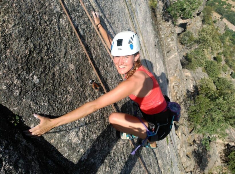 Madrid: Rock Climbing in Pedriza National Park & Transport - Key Points