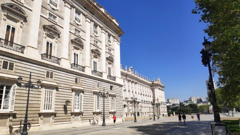 Madrid: Royal Palace Entry Ticket and Small Group Tour - The Value of the Experience