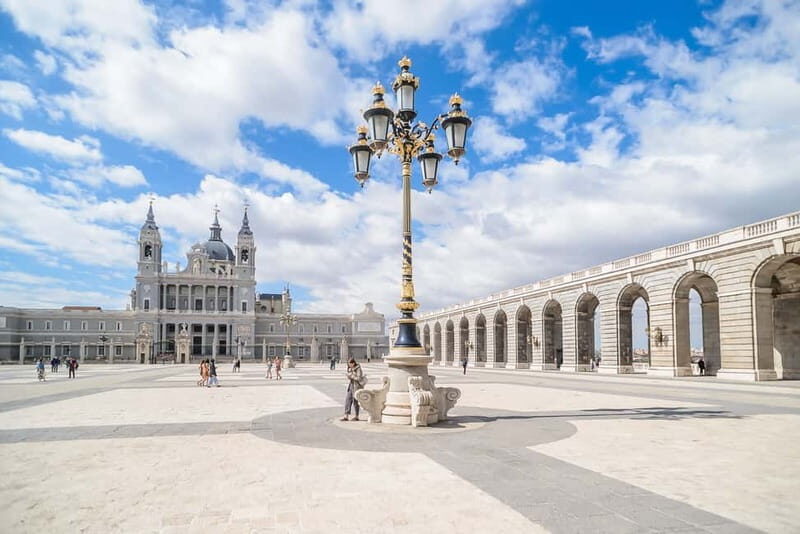 Madrid: Royal Palace Expert Guided Tour with Skip-the-Line - Possible Drawbacks or Considerations