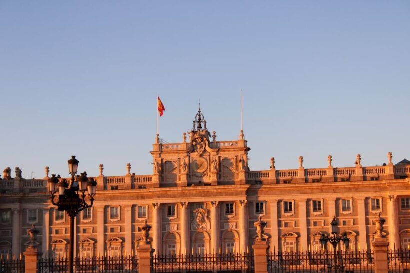 Madrid: Royal Palace Guided Tour with Entry Ticket - A Closer Look at the Tour Experience