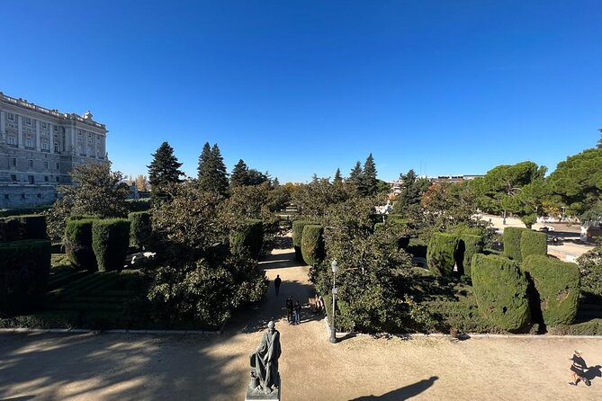 Madrid: Royal Palace Guided Tour With Skip the Line Ticket - Customer Reviews and Feedback