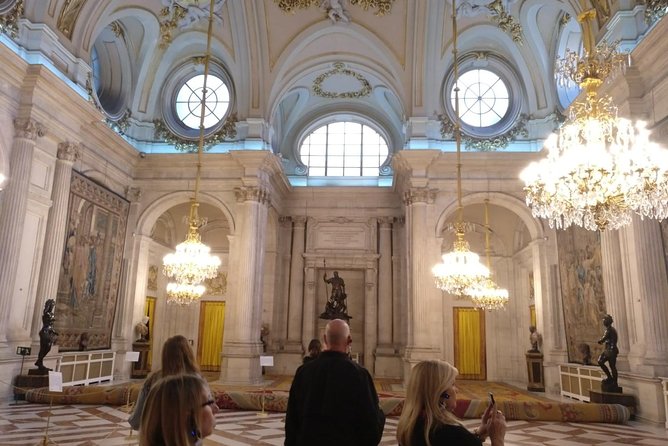 Madrid Royal Palace Private Tour With Skip-The-Line Ticket - Notable Features and Ceremonies