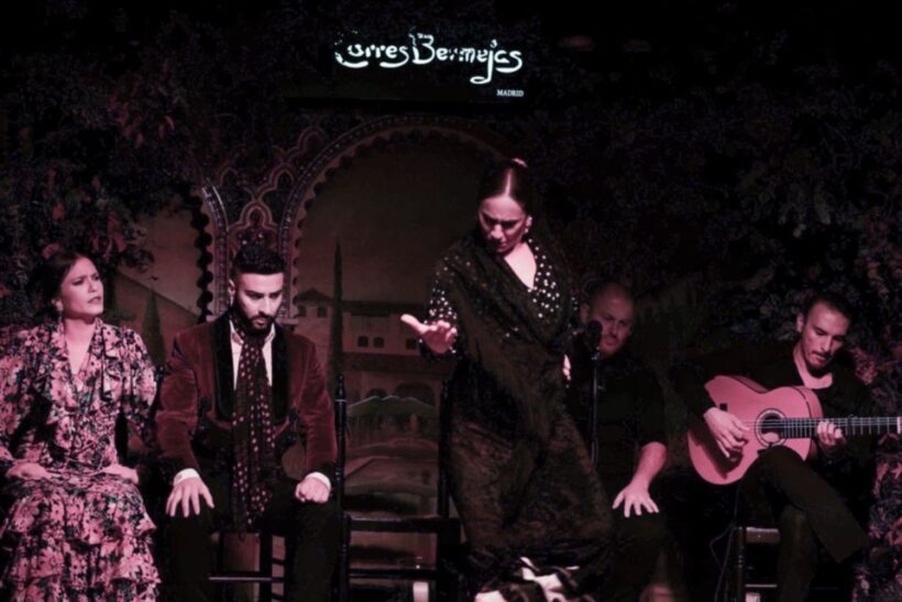 Madrid: Royal Palace Tour, Flamenco Show, & Tapas with Drink - FAQ