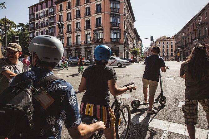 Madrid Sightseeing Electric Bike Tour - Group Size and Experience