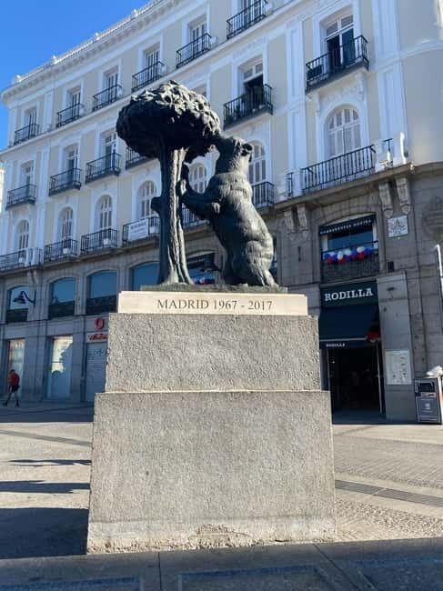 Madrid: stroll through the Austrias neighborhood option visit Prado Museum - Exploring Madrid’s Oldest Quarter: A Walk Through the Austrias Neighborhood