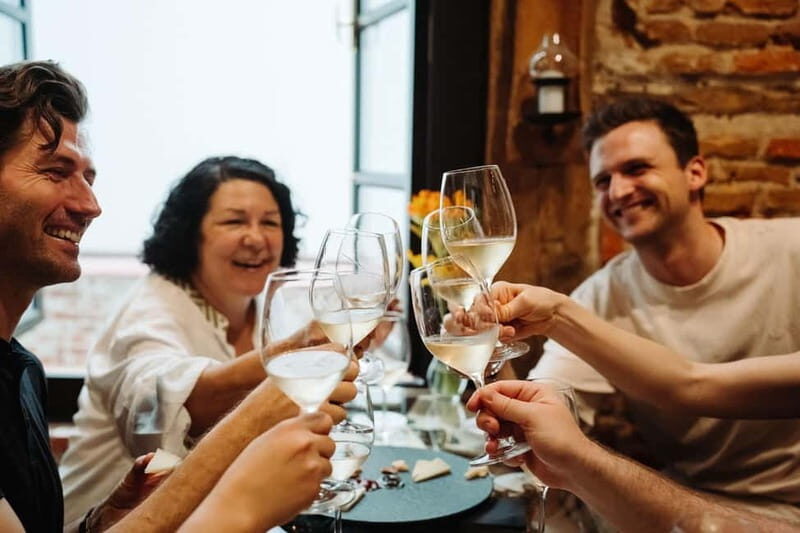 Madrid: Tapas Tour & Authentic Flamenco Experience - Key Points
