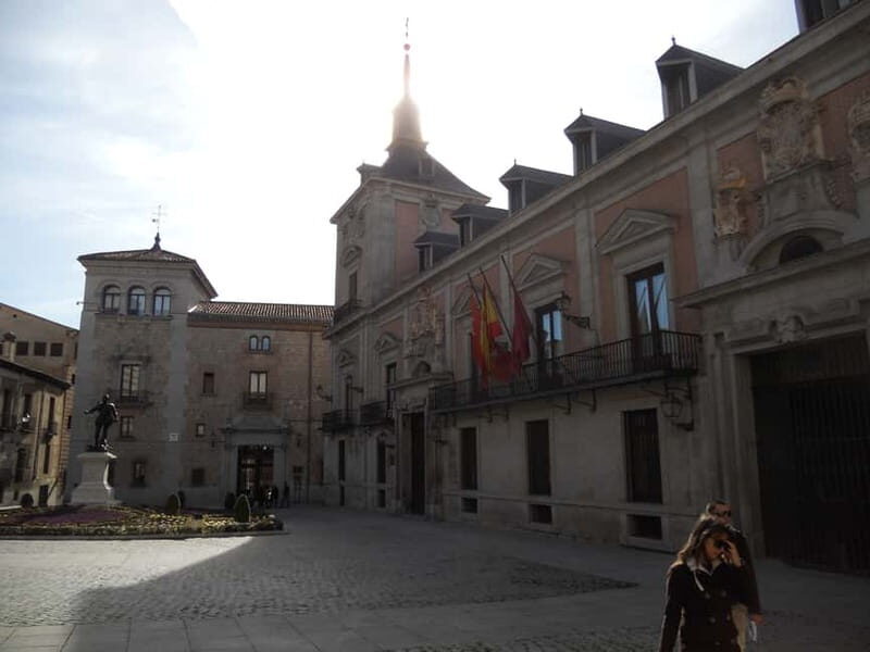 Madrid: Tour of the Historic City Center - Why Choose This Tour?