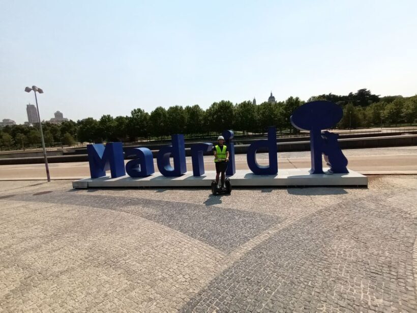 Madrid: Unforgettable Retiro Park Segway Tour - Key Points