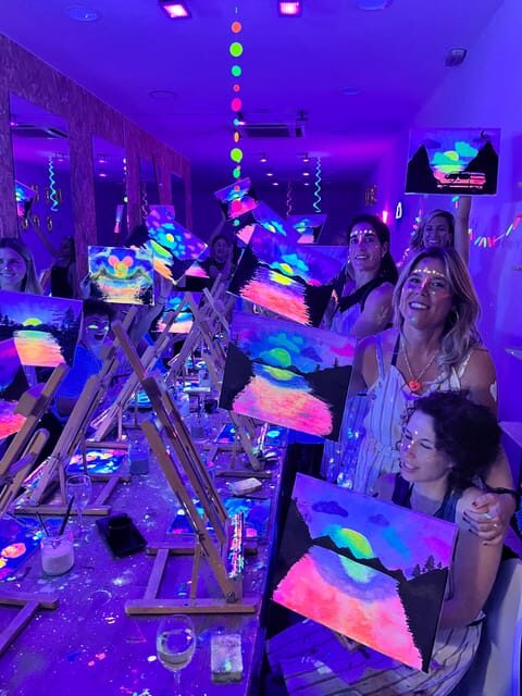 Madrid: Wine Gogh Glow Academy Paint and Sip Classes - Key Points
