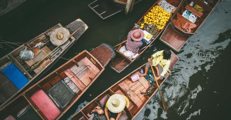 Maeklong Railway-Damnoen Saduak-Ayutthaya - Navigating the Damnoen Saduak Floating Market
