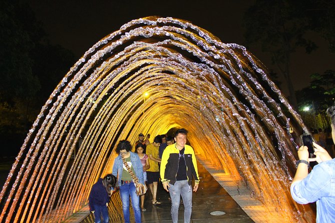 Magic Fountains Park & Bohemian Barranco at Night (Small Group) - Booking and Cancellation Policy