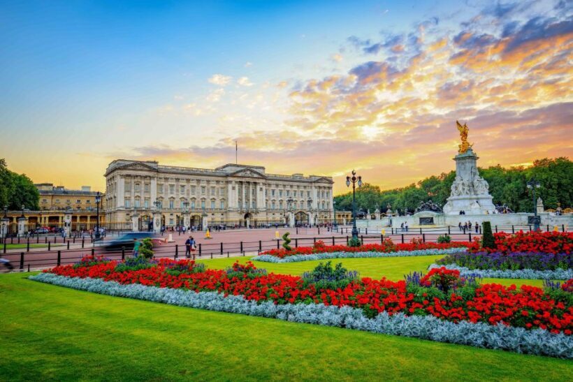 Magic of London Tour with Afternoon Tea at Harrods - Pricing and Value