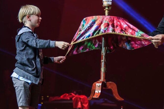 Magic Up Close Early Show at Las Vegas Magic Theater - Amenities and Comforts During the Show