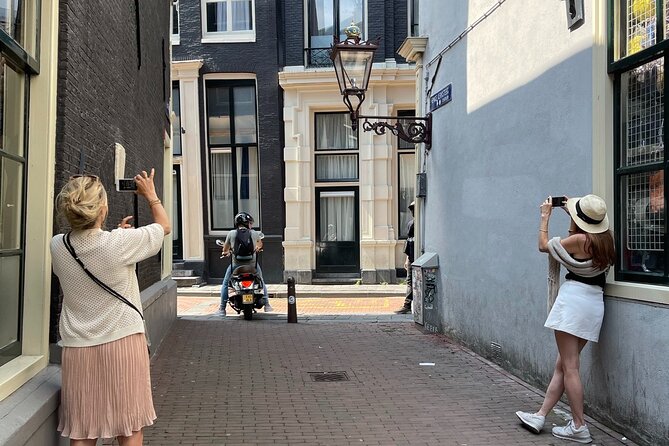 Magical Amsterdam (personalized photography tour) - Introduction