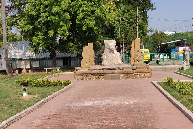 Mahabalipuram and Kanchipuram Day trip from Chennai by Private car with Guide - FAQ