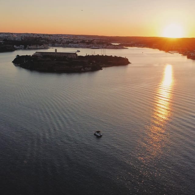 Mahon: Private boat Tour of Mahon Port - Why This Tour Is Worth Considering