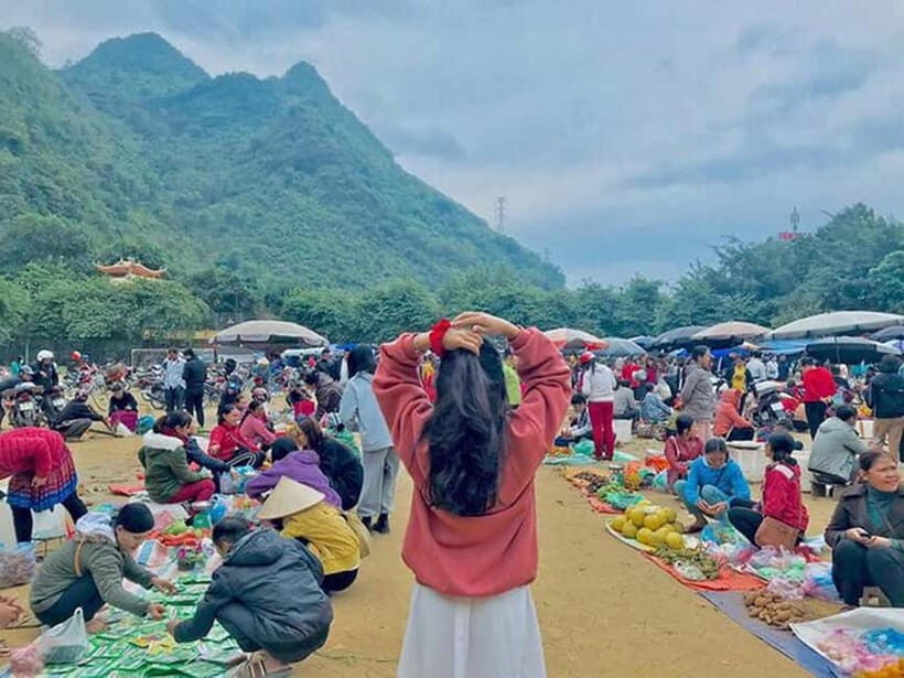 Mai Chau: 2-Day Trip with Trekking, Cycling, Food & Homestay - Cultural Highlights: Thai Music and Dance