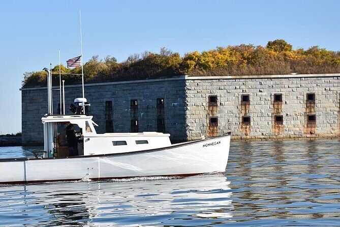 Maine Fall Foliage Private Lobster Boat Cruise with Local Drinks - Who Should Consider This Tour?