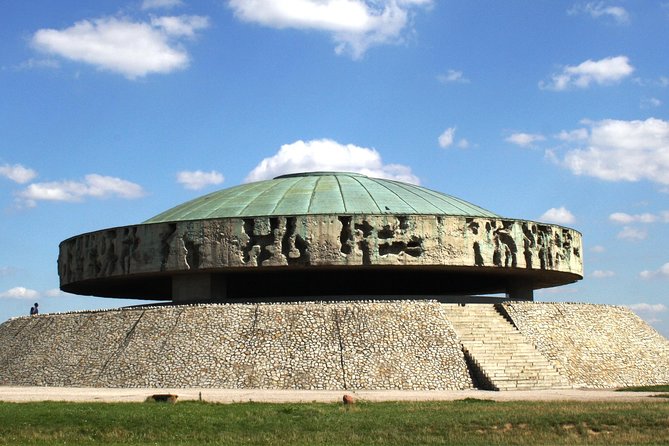Majdanek Tour - Full Day Tour from Warsaw by private car - The Sum Up
