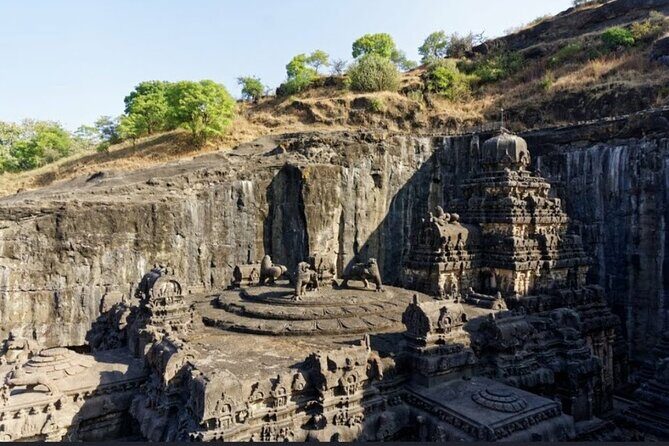Majestic Aurangabad: Ellora Caves and Historical Highlights Tour. - The Real Experience: Balancing Expectations