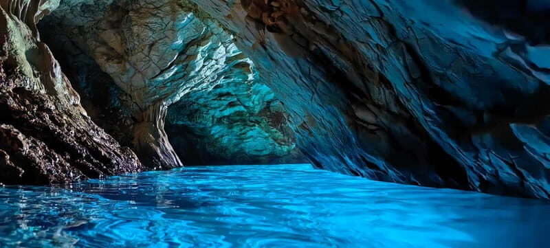 Makarska: 3-island Speedboat Cave & Blue Lagoon Tour - The Sum Up