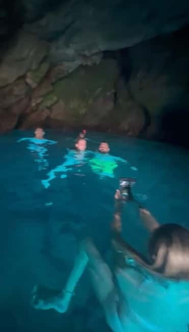 Makarska: Private halfday boat tour ,Hvar,small blue Cave - Frequently Asked Questions