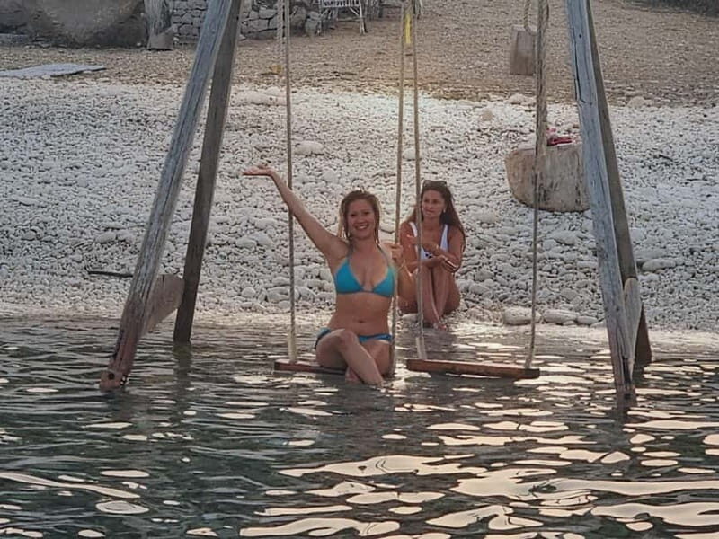 Makarska: Speedboat Sunset Tour to hidden bay on island Bra - Authentic Experiences & Traveler Feedback