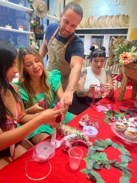 Make a traditional "tocado" sevillano - Making a Traditional Tocado Sevillano: A Complete Guide