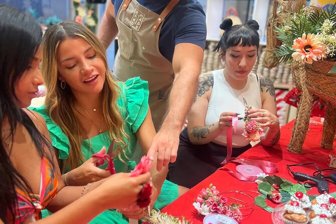 Make a traditional "tocado" sevillano - Frequently Asked Questions