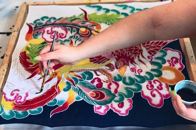 Make and Paint a Malaysian Batik Scarf in Aventura, Florida - What Is This Experience All About?