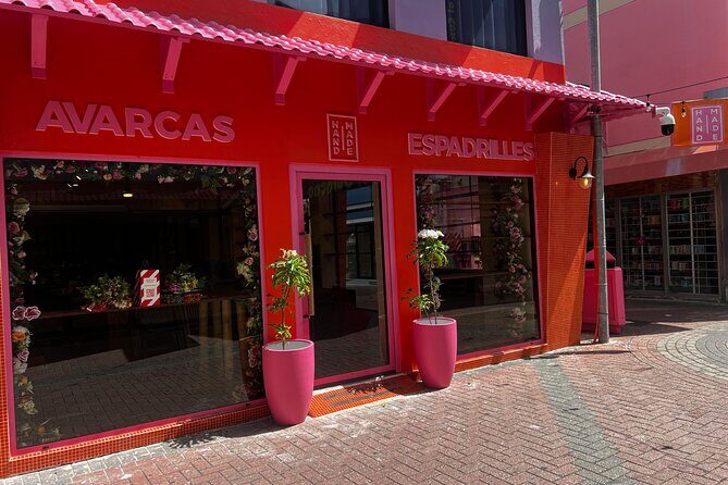 Make Authentic Espadrilles in Curacao - A Detailed Look at the Curacao Espadrille-Making Tour