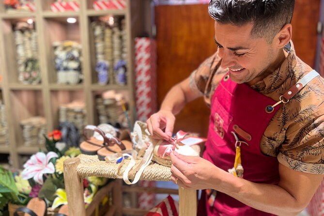 Make Authentic Espadrilles in Valencia - Meeting Point and Accessibility