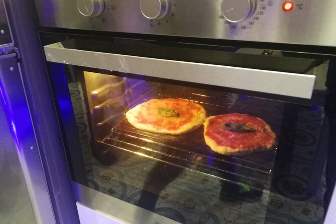 Make Neapolitan Pizza With A View Of Naples - Meet Your Local Pizzaiolo