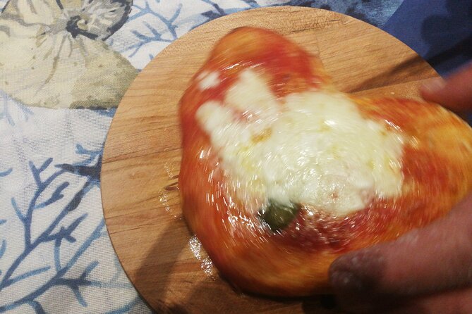 Make Neapolitan Pizza With A View Of Naples - Discover Fried and Stuffed Pizza