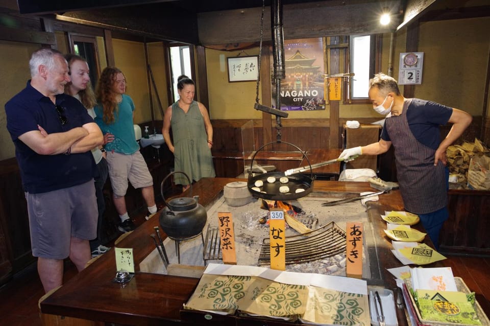 Make Oyaki Dumplings & Walk Around Zenkoji Temple in Nagano - Connecting With Local Business Owners