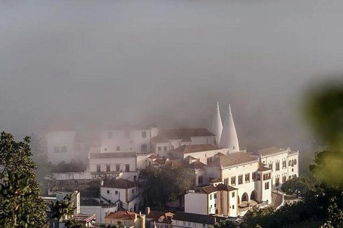 Make the dream come true in Sintra, Portugal !! Feel Portuguese !! - Azenhas do Mar: Cliffside Charm and Sunset Spectacle