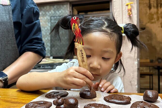 Make Your Own Chocolate with Oaxacan Tradition Private Class - Key Points
